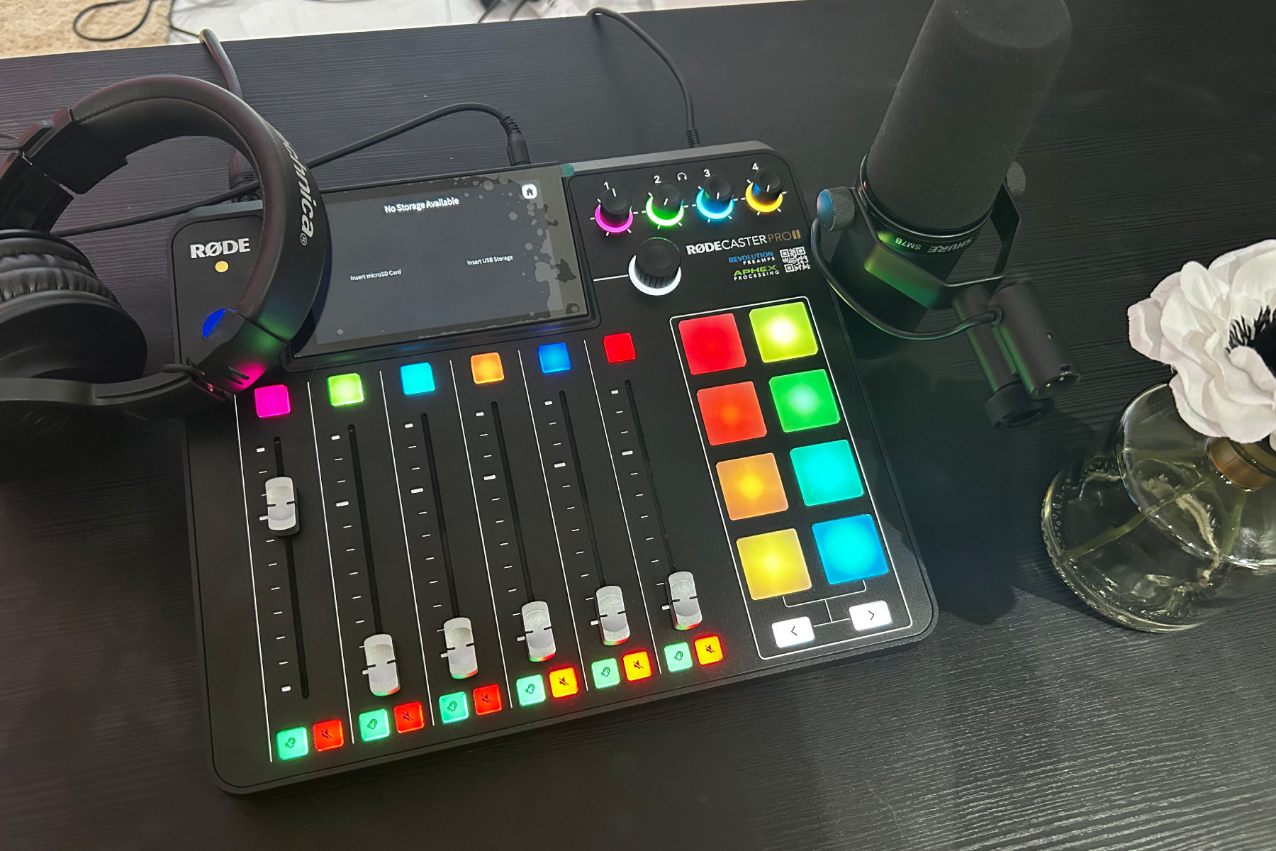 Who We Are – The Content Studio GH